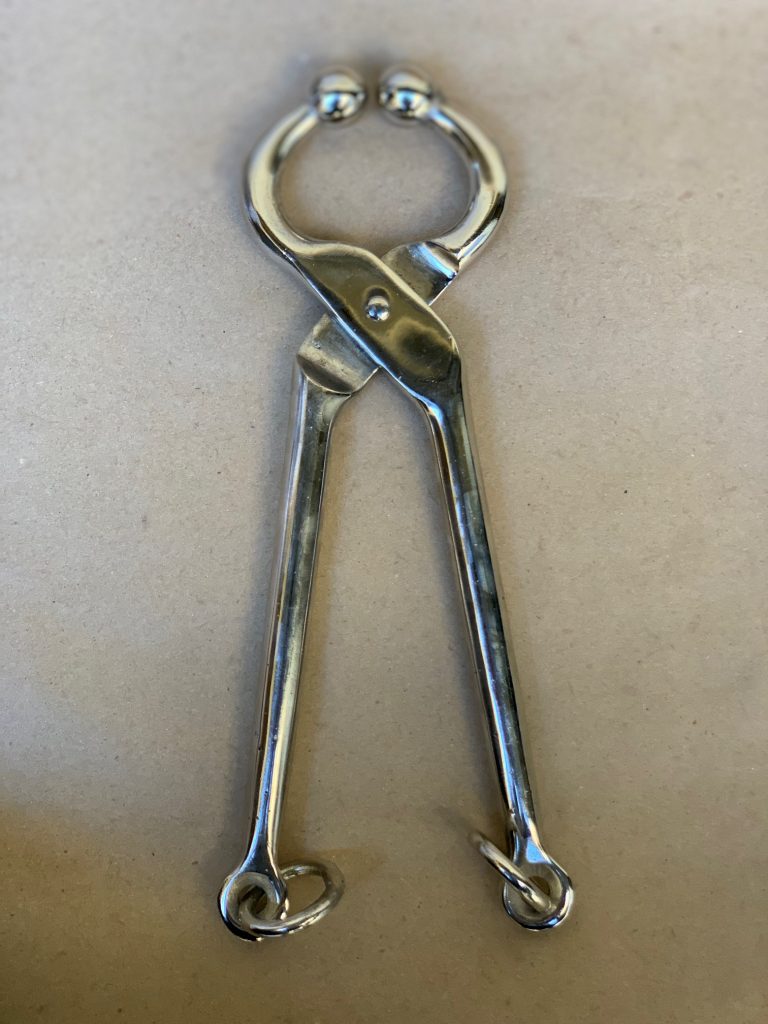 MOCHETA CROMADA X 31 CM CON PASA LAZO - Mastervet